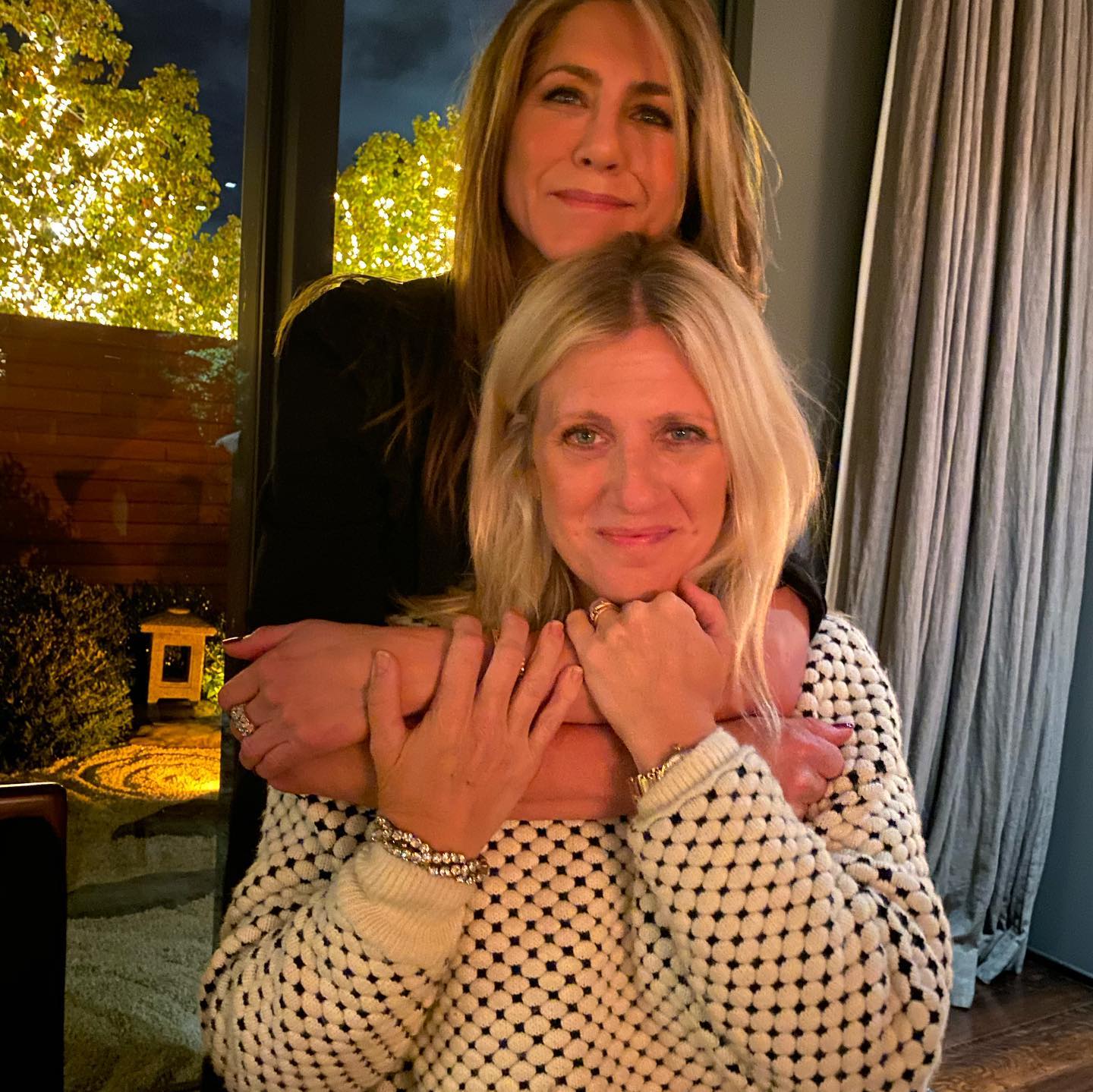 Meet Jennifer Aniston’s BFF And Circling Guru - Taking the Mystery out ...
